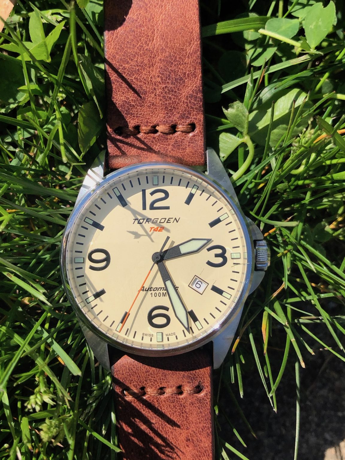 Watch Review: Torgoen T42