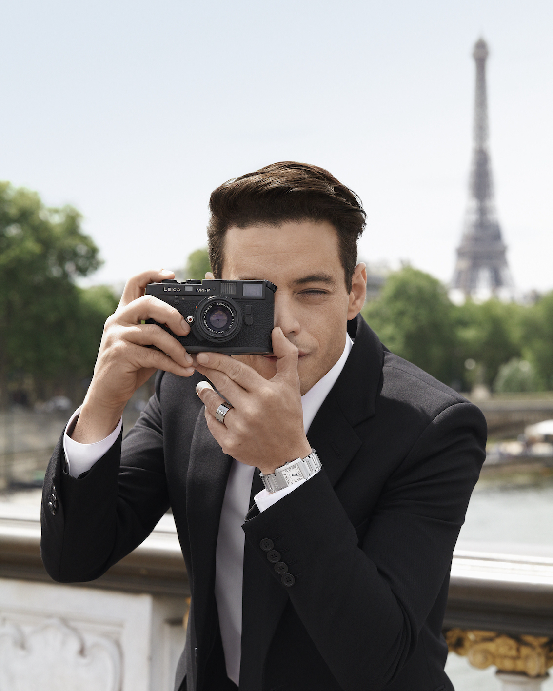 A Closer Look At The New Cartier Tank Francaise Watches ...