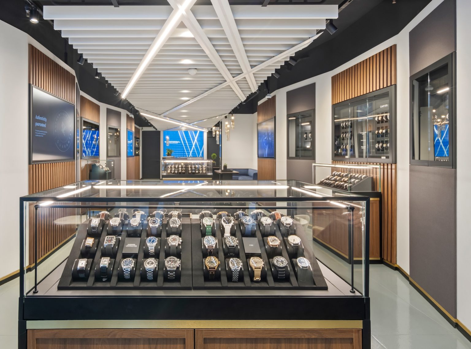 Pre-Owned Platform Watchfinder & Co. Opens New York City Store ...