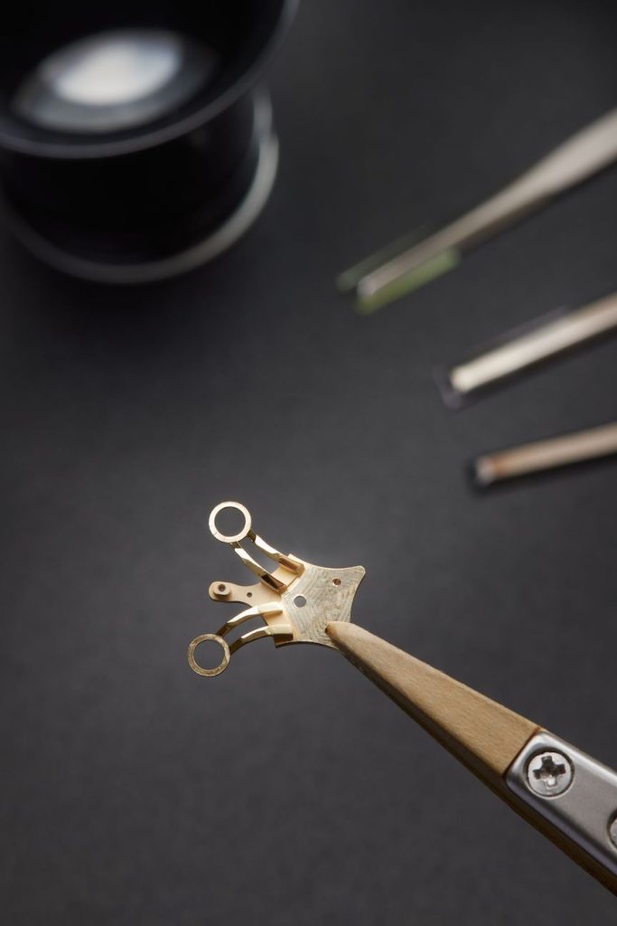 A Closer Look At The Decorative Finishes Of Armin Strom Watches ...